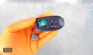 Are Key Fobs Waterproof? (This is the fix) - Rustyautos.com